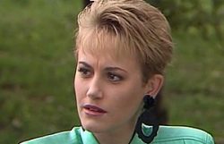 Stacey Macklin (Sandie Lillingston) - Home and Away Characters