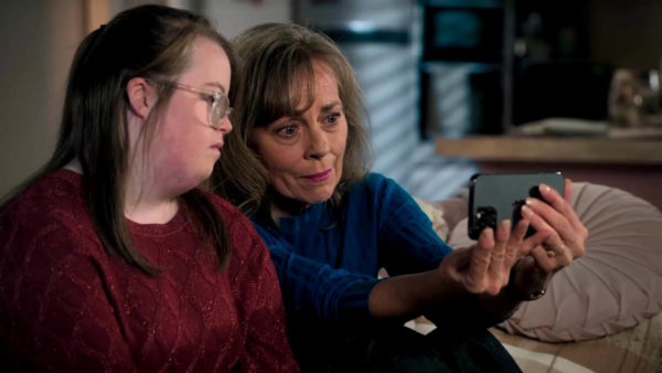 Neighbours' Jane Harris left heartbroken by update from fiancé Mike