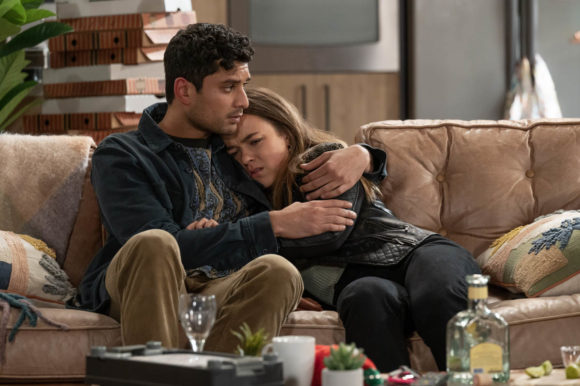 Neighbours Spoilers – Holly's life on the line in pool accident