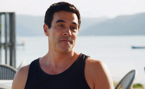 Home and Away's John to shock Leah and Justin with unusual wedding gift